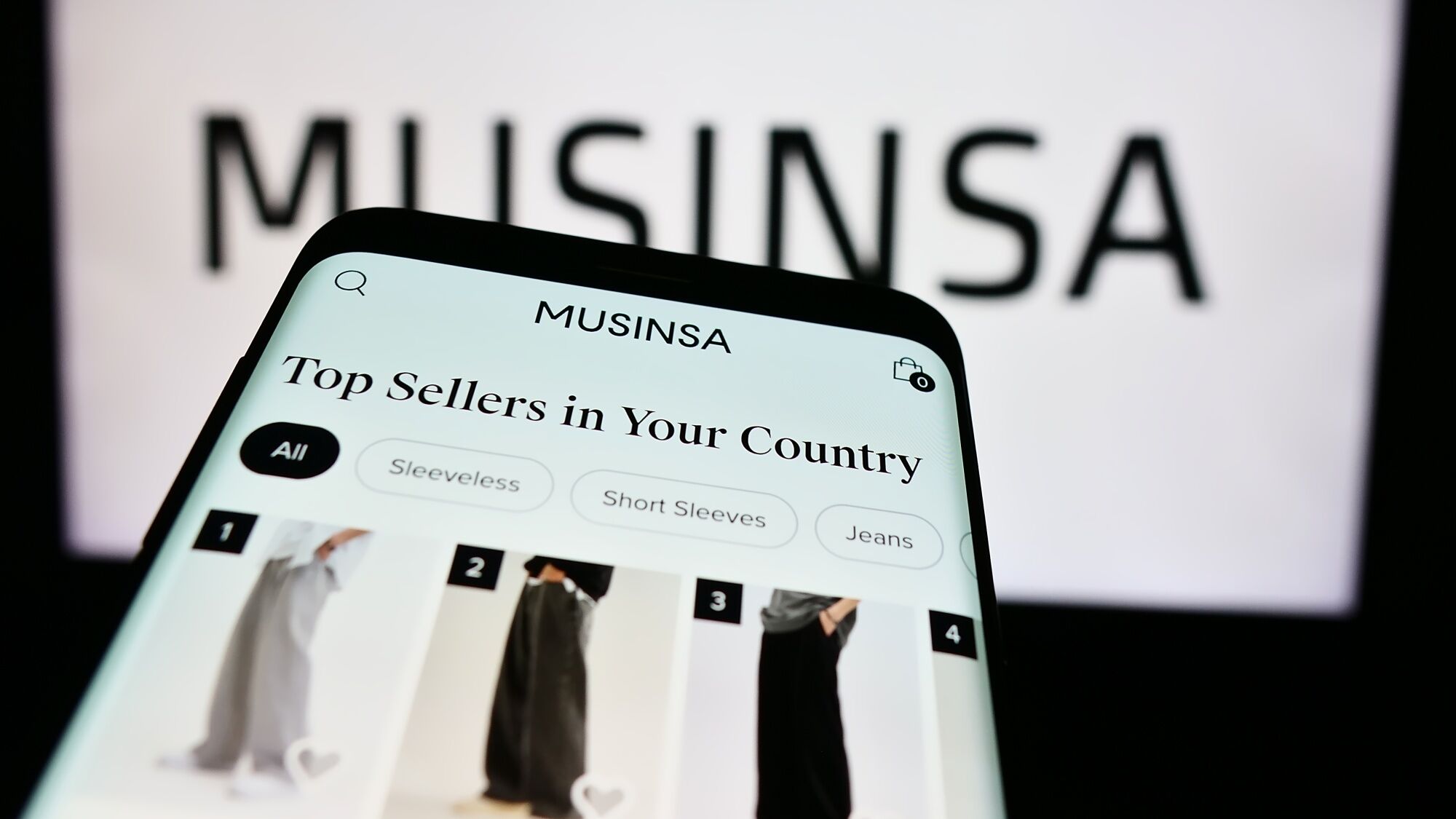 KKR-Backed Musinsa Picks Citigroup, JPMorgan to Work on IPO