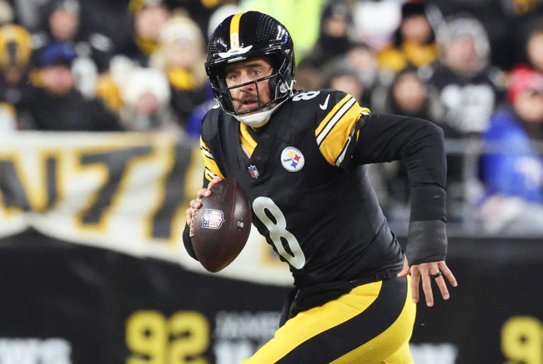 Aaron Rodgers name drops player he’s not on same page with after Week ...