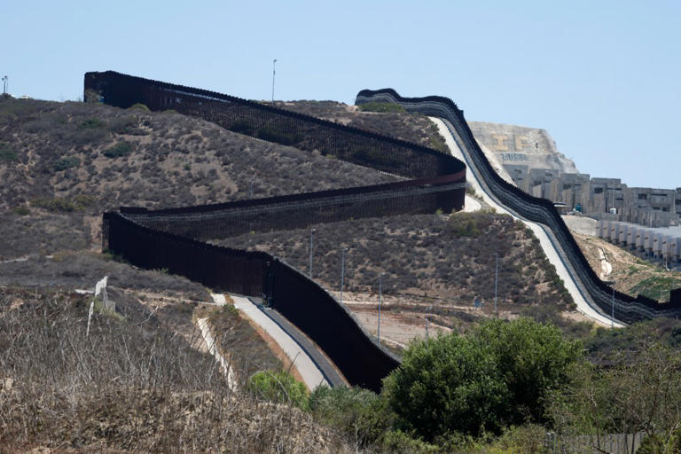 Three migrants fall from border wall in California: Report