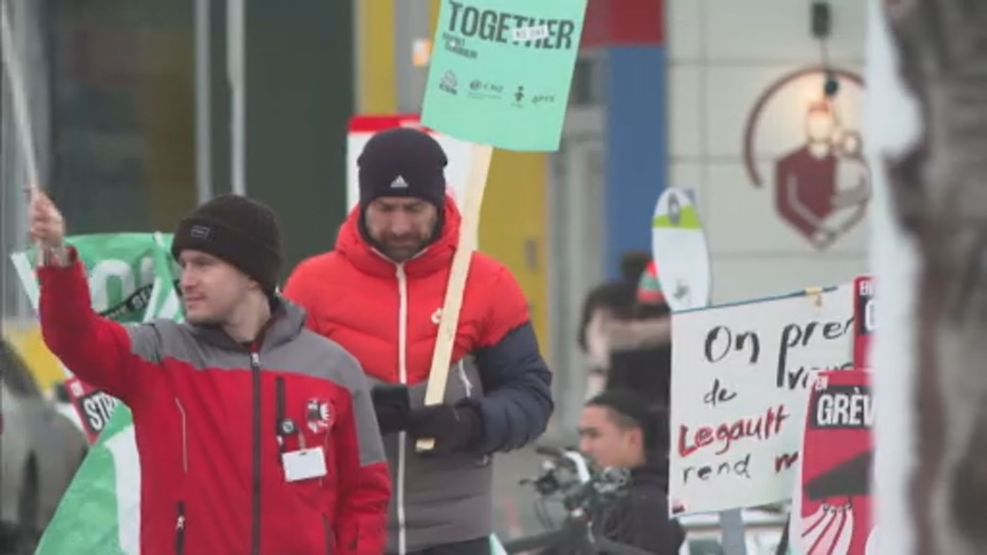 Quebec unions launch legal fight against Law 14
