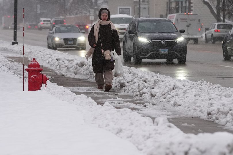 Monster snow storm slams into Northeast and Midwest after Thanksgiving ...