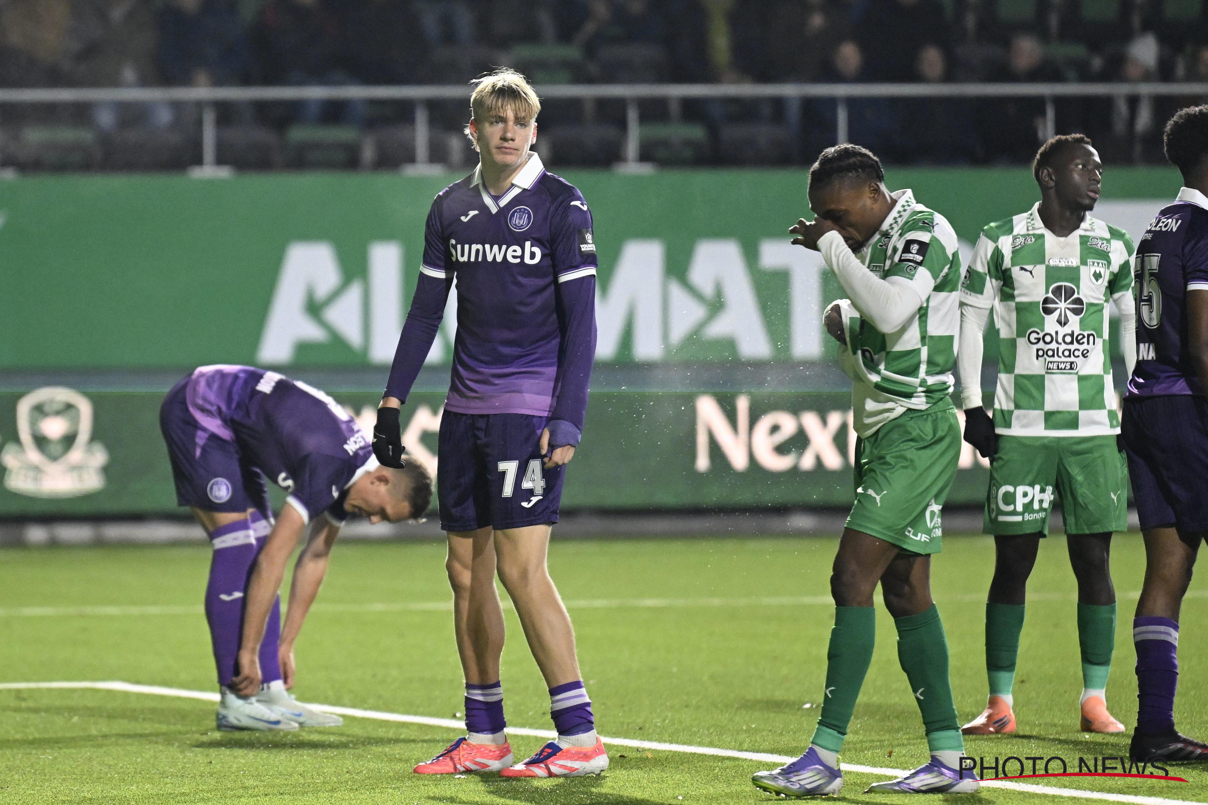 Aad de Mos tempert verwachtingen: 'Hij zou toch beter worden dan Kompany?!'