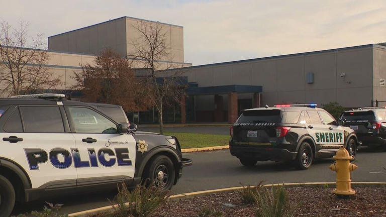 3 in custody, lockdown lifted at Highline High School after reports of ...