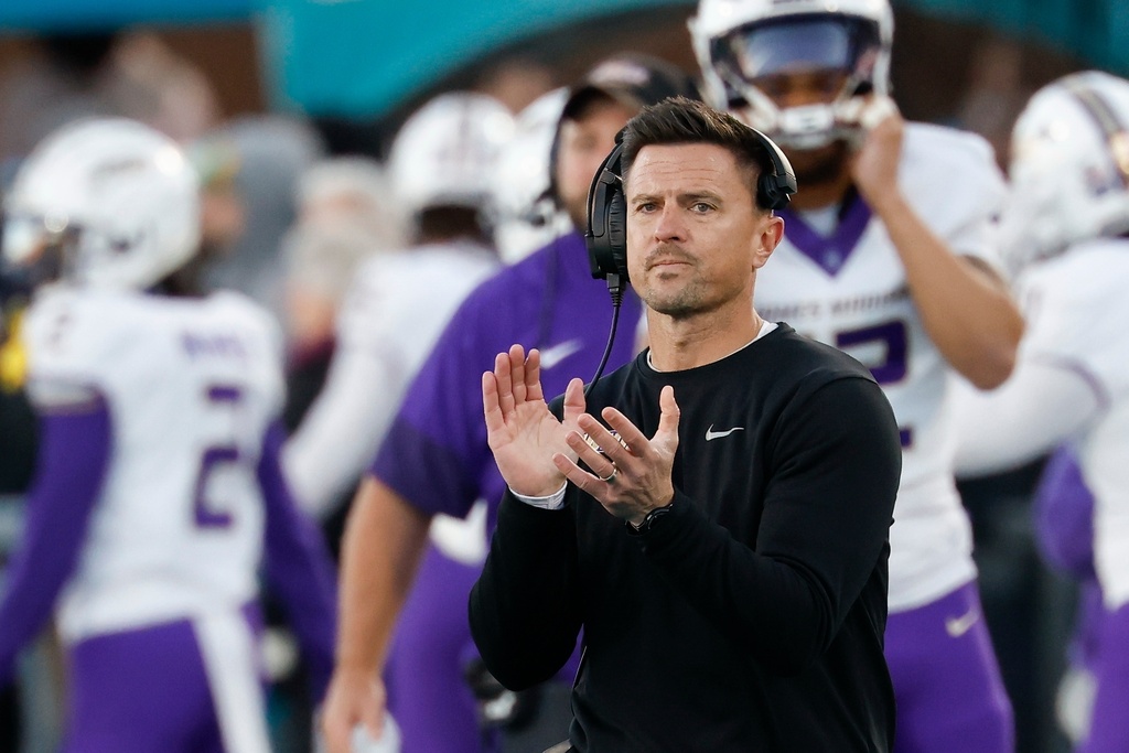 Reports: UCLA plans to hire James Madison's Bob Chesney as its next ...