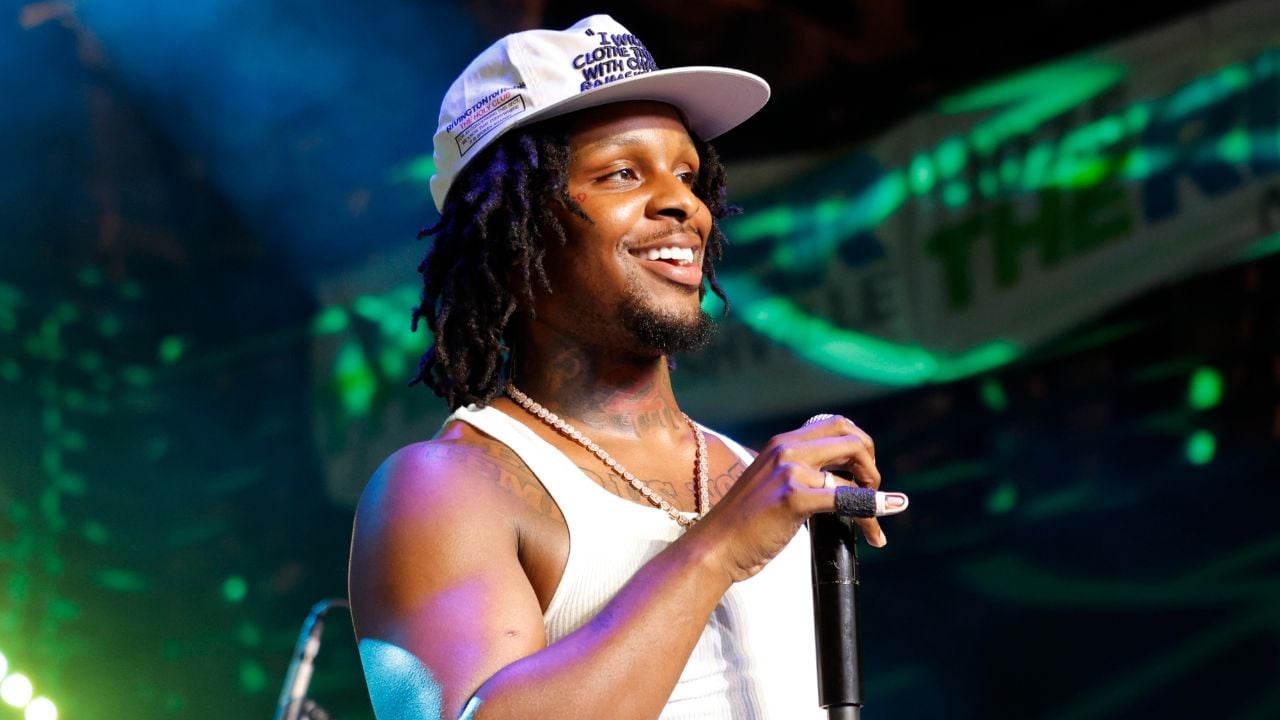 Rapper Toosii Committs To Syracuse University For Football In 2026