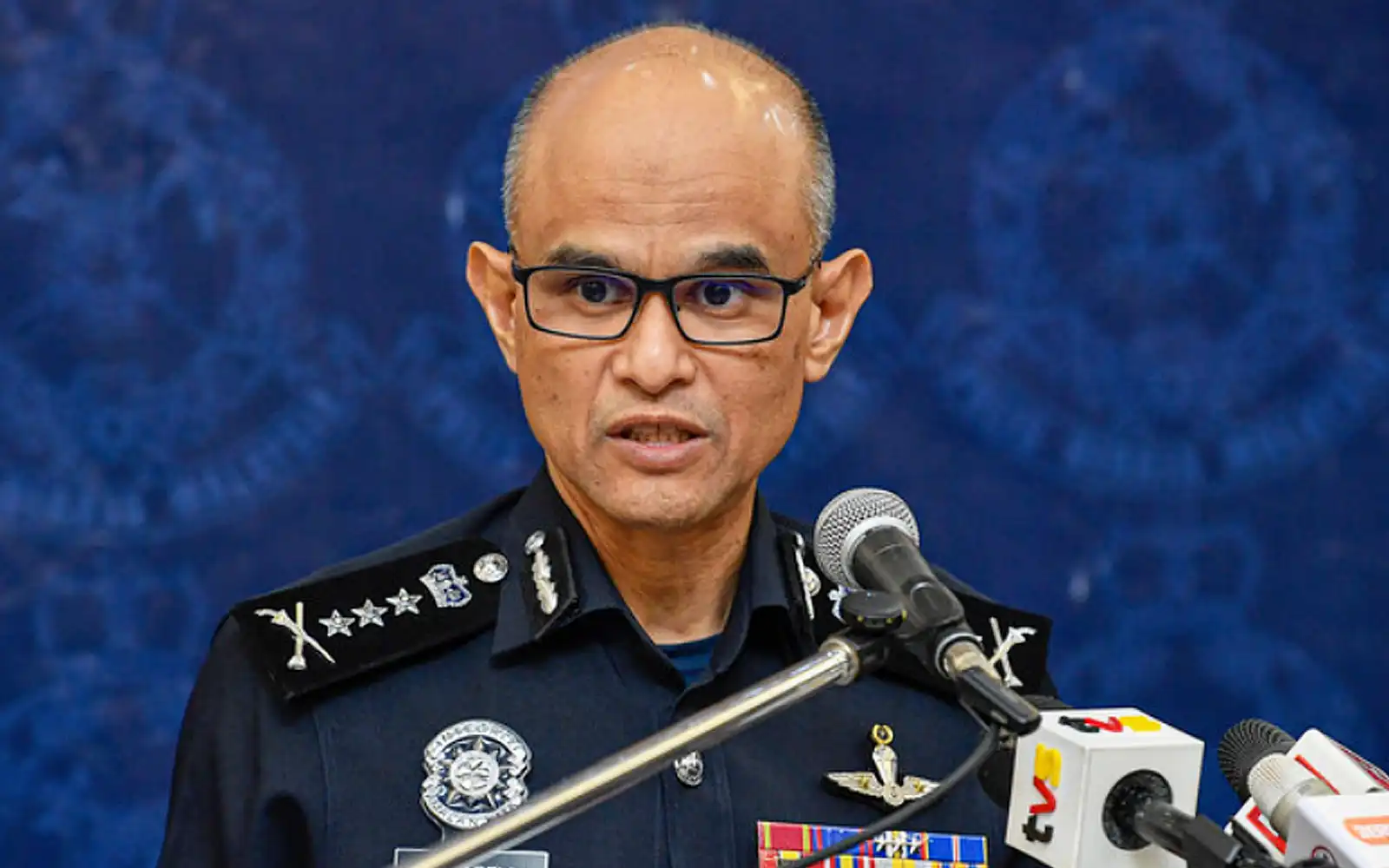 Cops probe alleged weapon threat by MACC officer