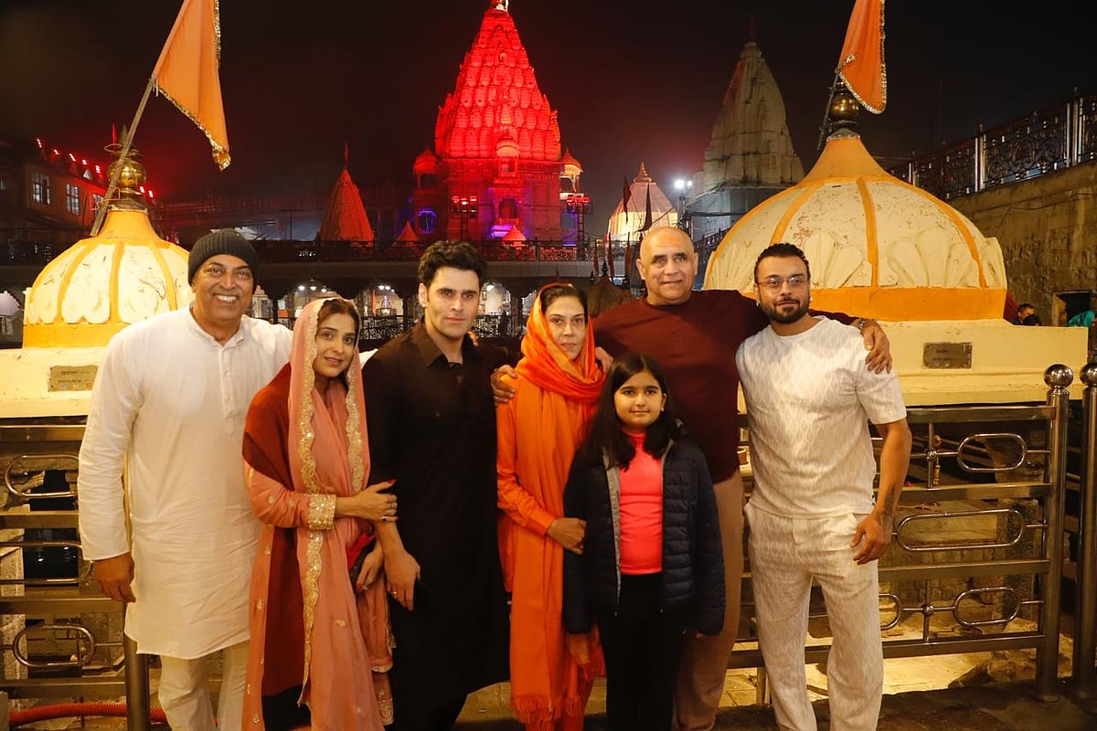 MP News: Women’s Cricket World Cup Winner Sneha Rana, Actors Bindu Dara ...