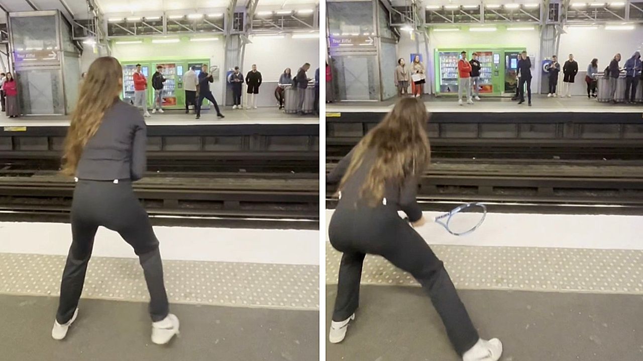 Επιβάτες σε σταθμό παίζουν τένις περιμένοντας τα τρένα τους