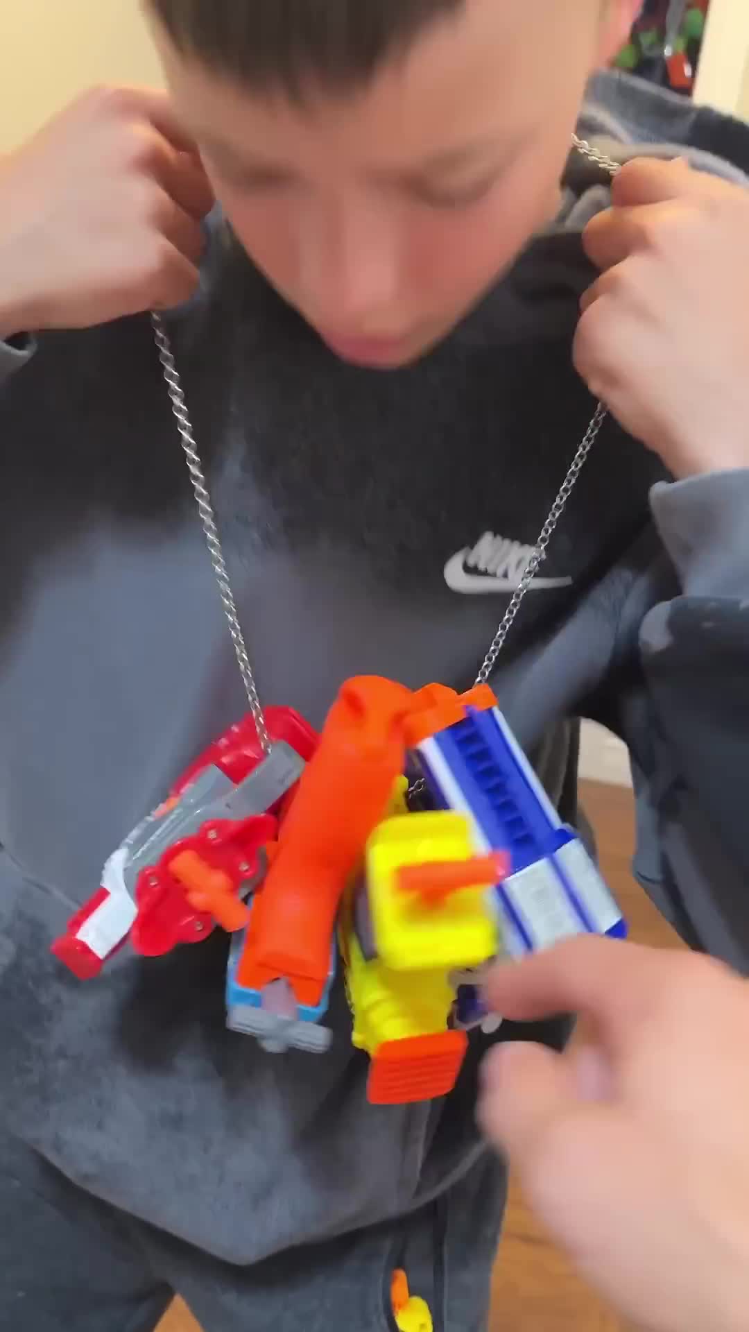 How many Nerf guns can BG carry?