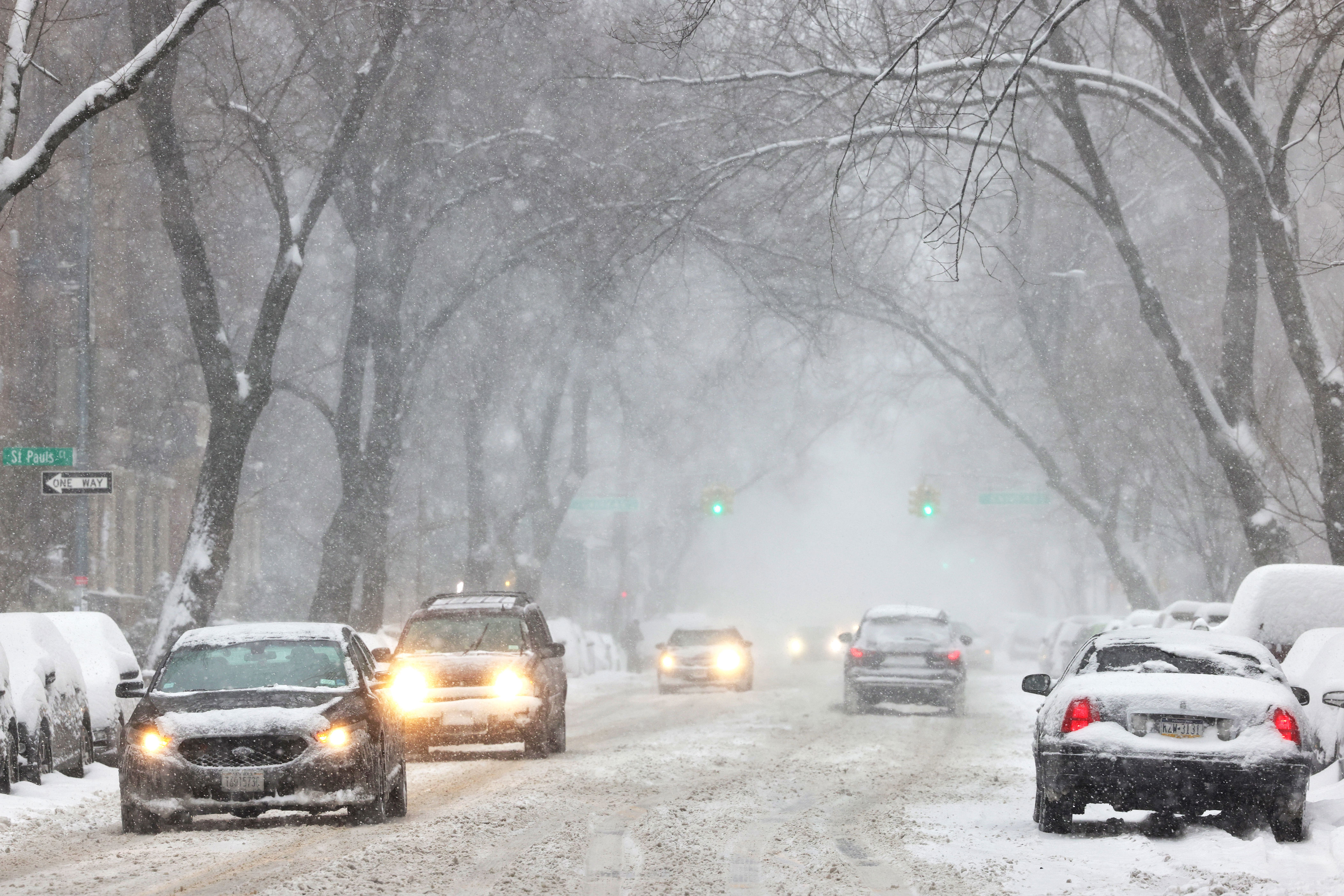 Winter storm warning as 12 inches of snow to hit: "Delay all travel"