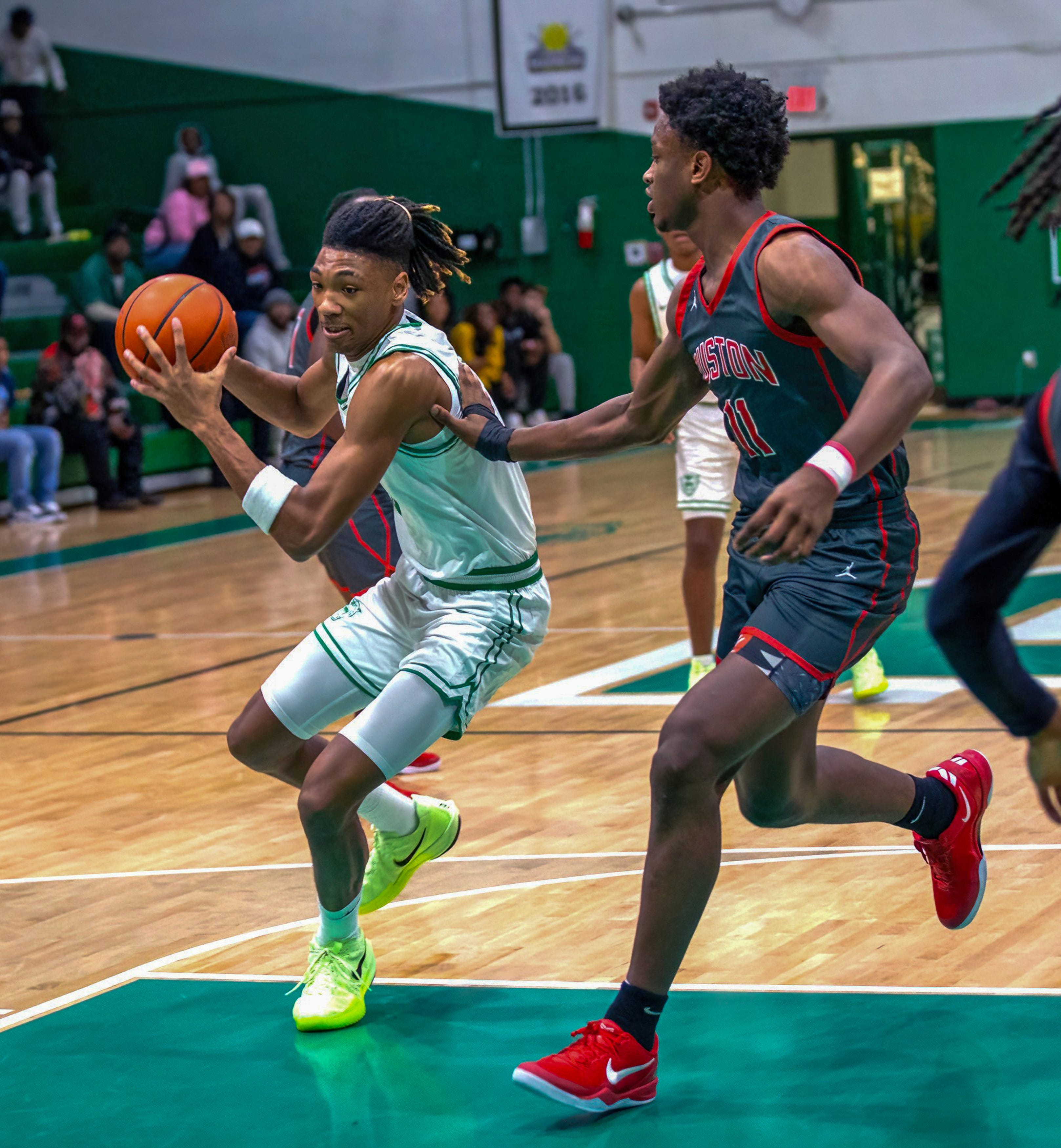 Vote here on the Times preseason fan’s choice boys basketball POY poll