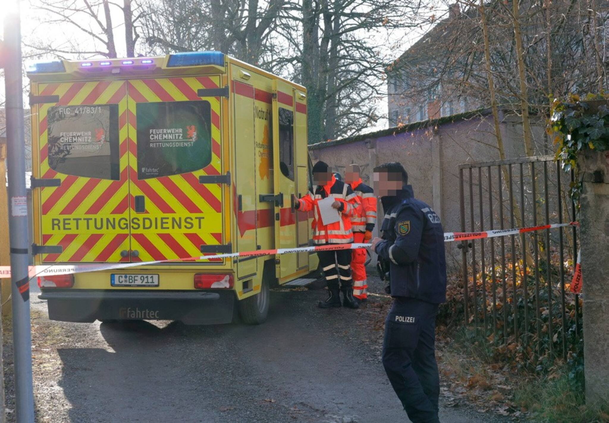 Toter in Chemnitzer Garagenanlage: Rentner stirbt nach Sturz