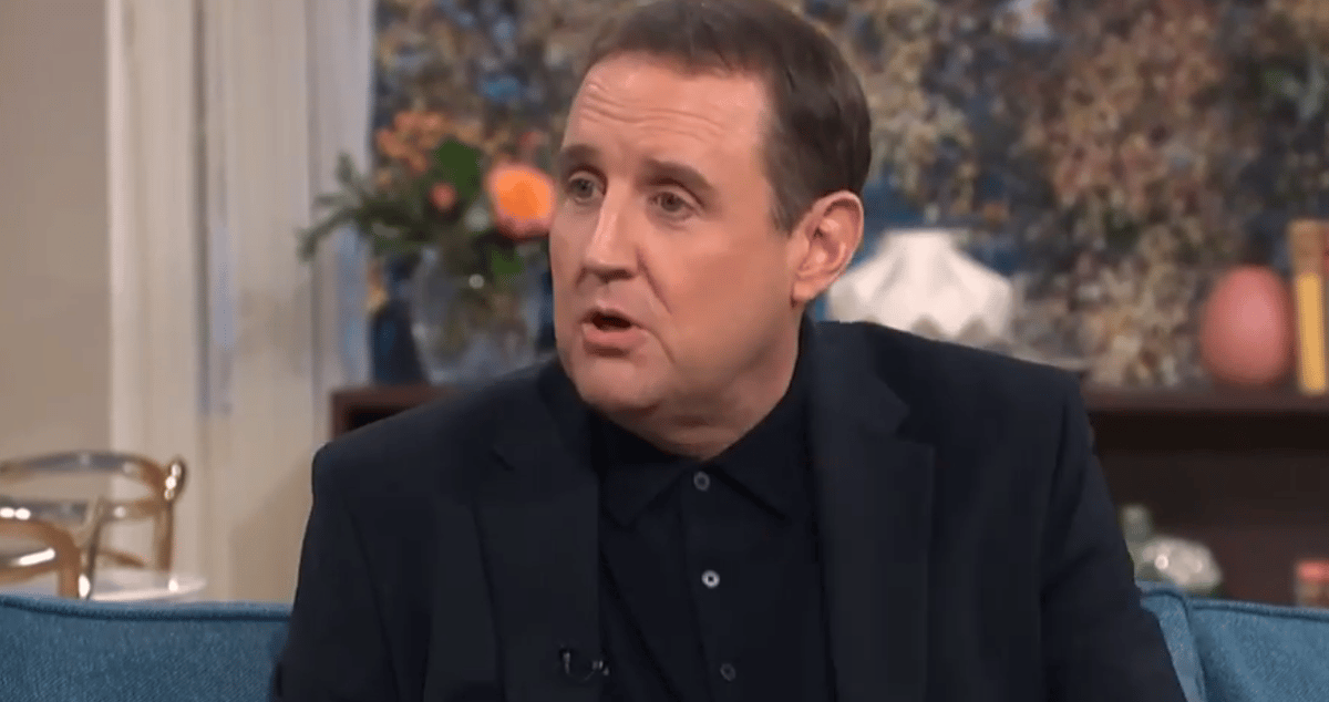 Peter Kay reveals terrifying petrol station armed raid ordeal