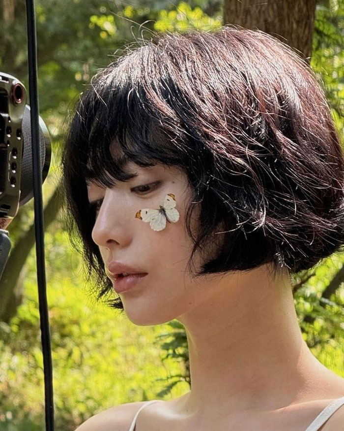 7 Model Rambut Pendek Ikal Tipis yang Wajib Kamu Coba