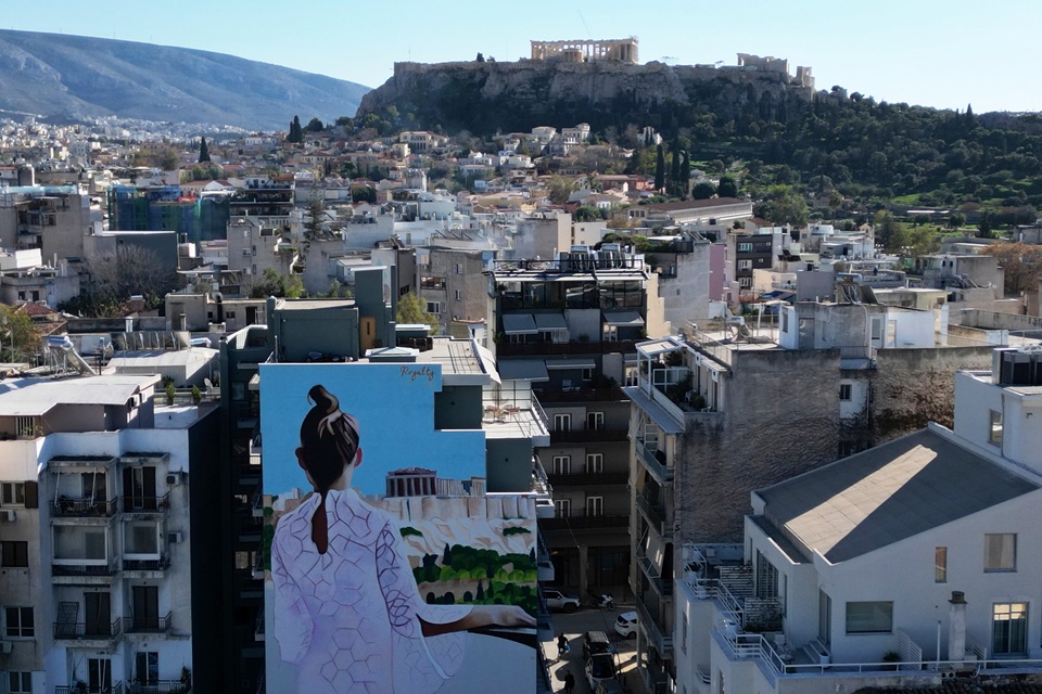 ΕΛΣΤΑΤ: Στο 2% επιτάχυνε η ανάπτυξη της ελληνικής οικονομίας το γ΄ τρίμηνο