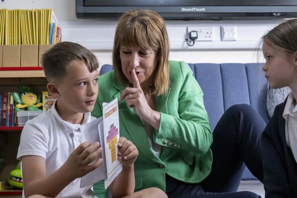 I'm a single mum of 6 on benefits - Rachel Reeves should NOT remove two ...
