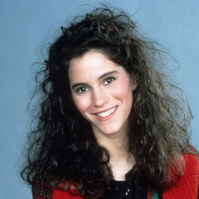 The woman in this photo grew up to become the richest actress in the world