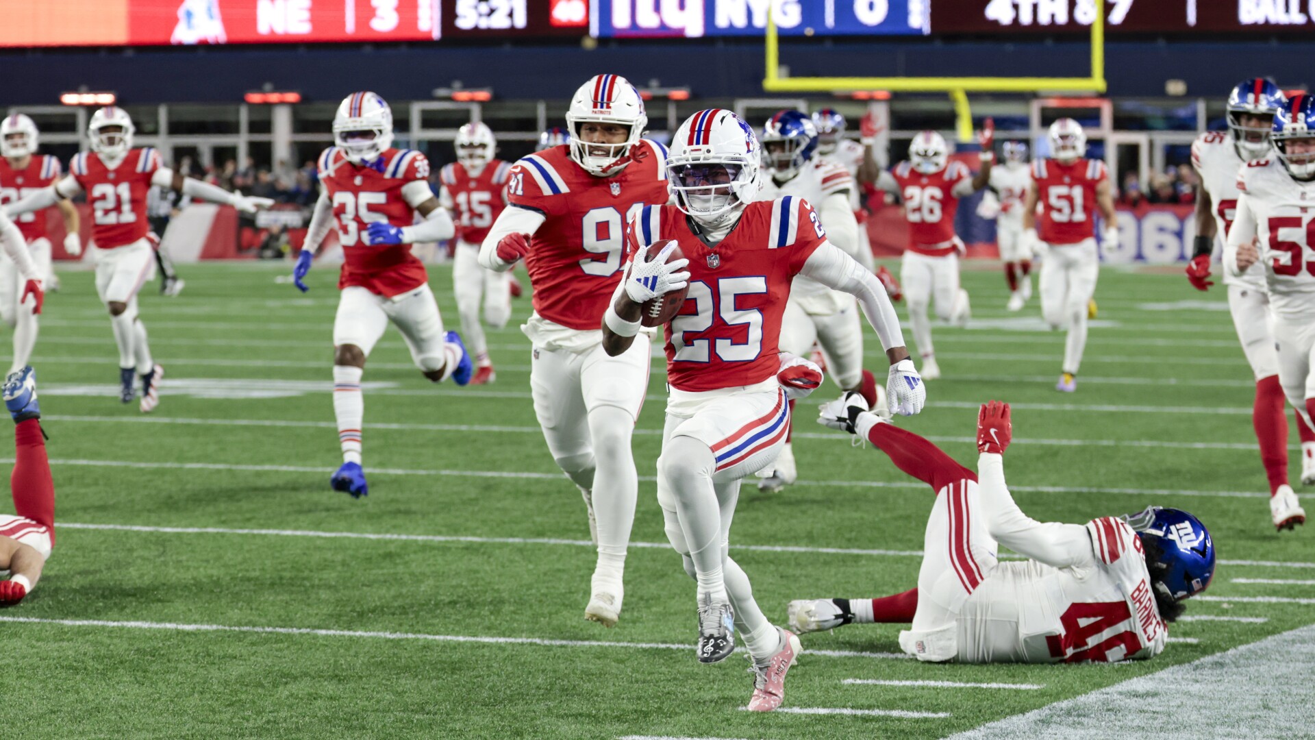 Marcus Jones credits his dad and his blockers for being NFL's all-time ...