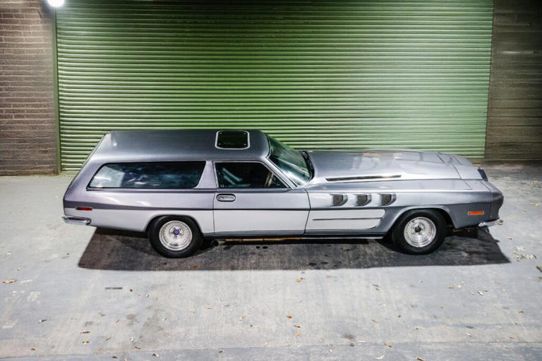 De ultieme eyecatcher op wielen: bizarre en unieke wagen gaat ...