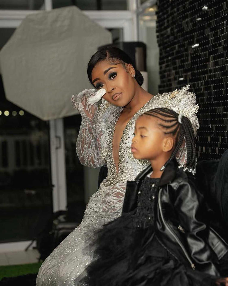 Watch Gogo Skhotheni savagely reprimand her daughter