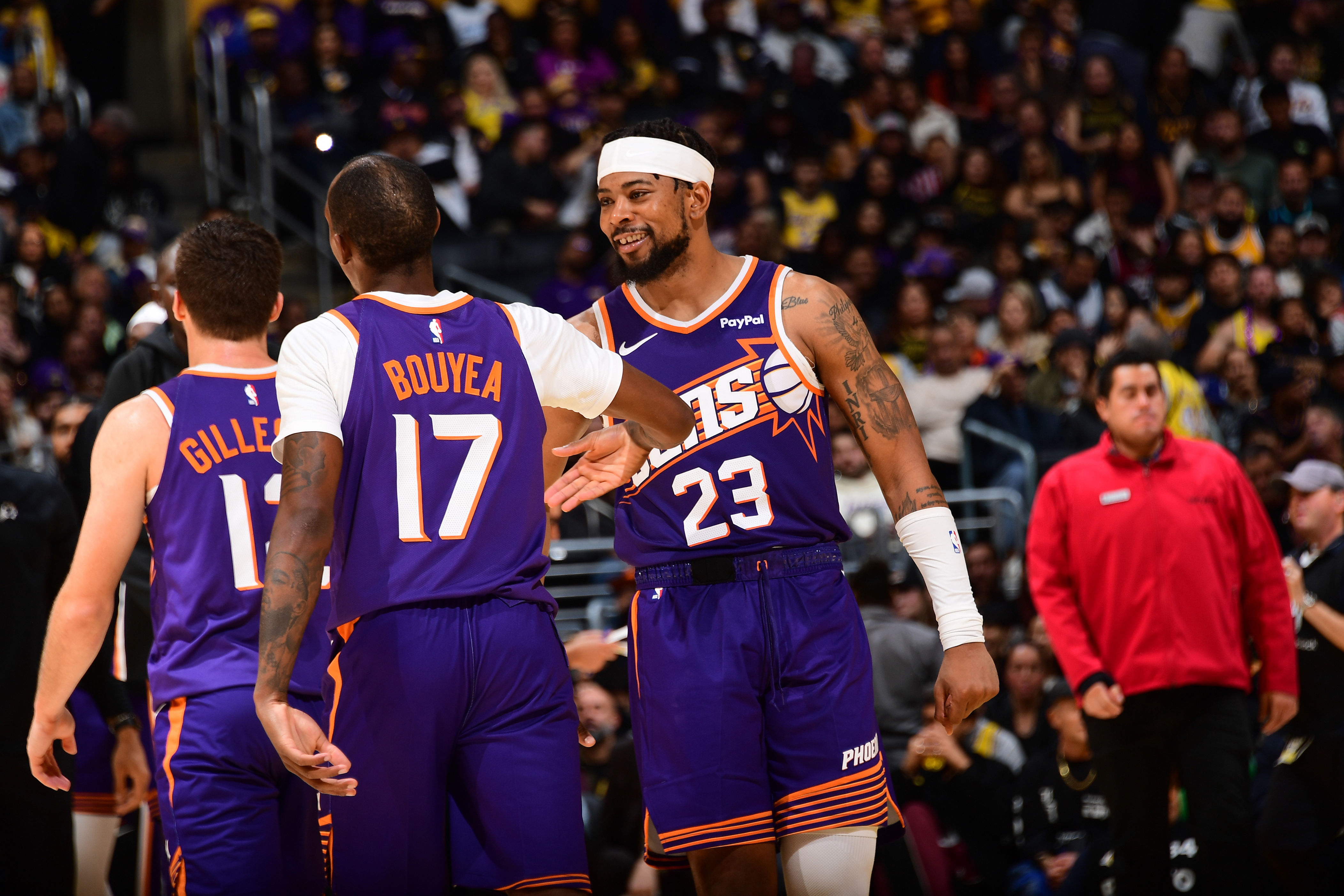 Game Recap: Suns roll Lakers 125-108 despite Devin Booker exiting early