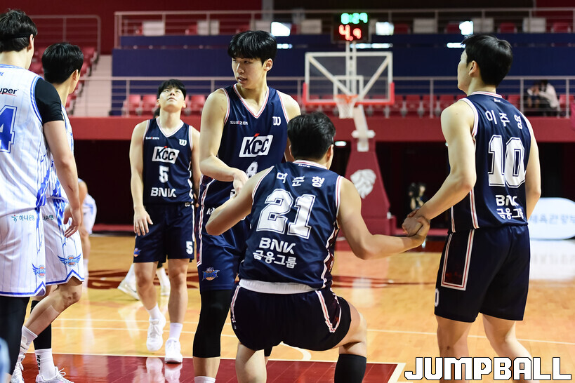 [화보] D리그 부산 KCC, 한국가스공사에 71-59로 승리