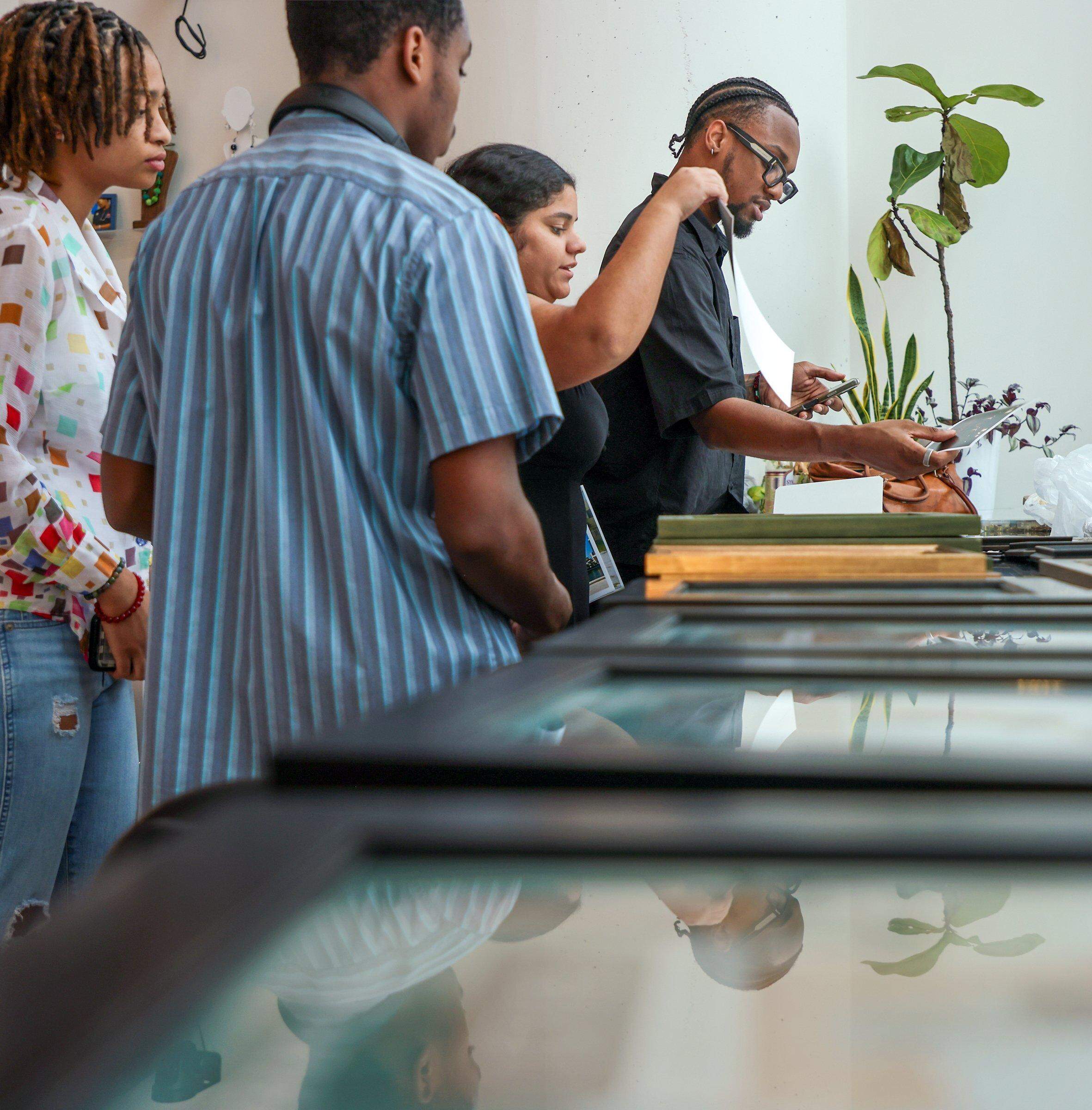 ‘A different perspective.' Miami church spotlights homelessness with ...