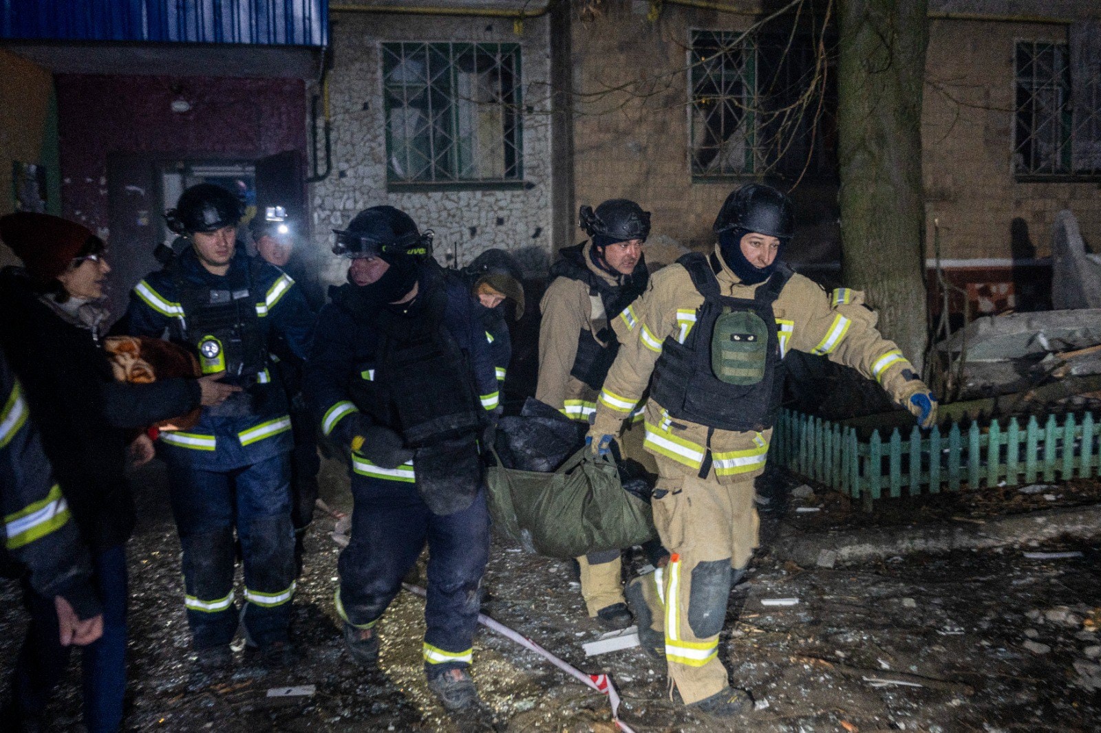 Russian drone strikes apartment building in Kramatorsk on 1 December, 2 ...