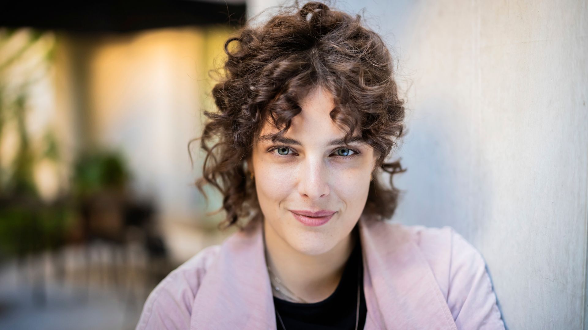 Anna Werner Friedmann: Schauspielerin muss Geldbuße zahlen – nach Biss ...