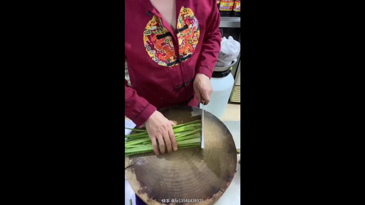 Cutting Spring Onions Into Tiny Pieces