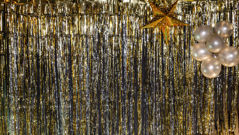 21 New Years Decorating Ideas to Ring in 2026
