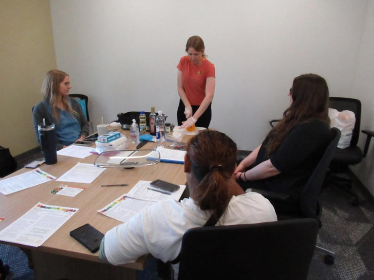 A healthy prescription many people can’t afford: Eating more fruits and ...