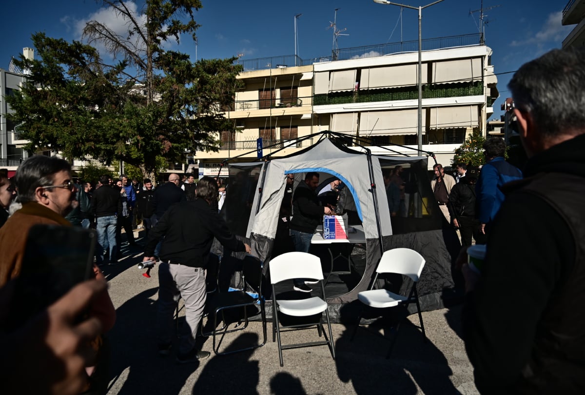Απεργία ταξί: Ολοταχώς για κινητοποιήσεις διαρκείας - Με αντίσκηνα και ...
