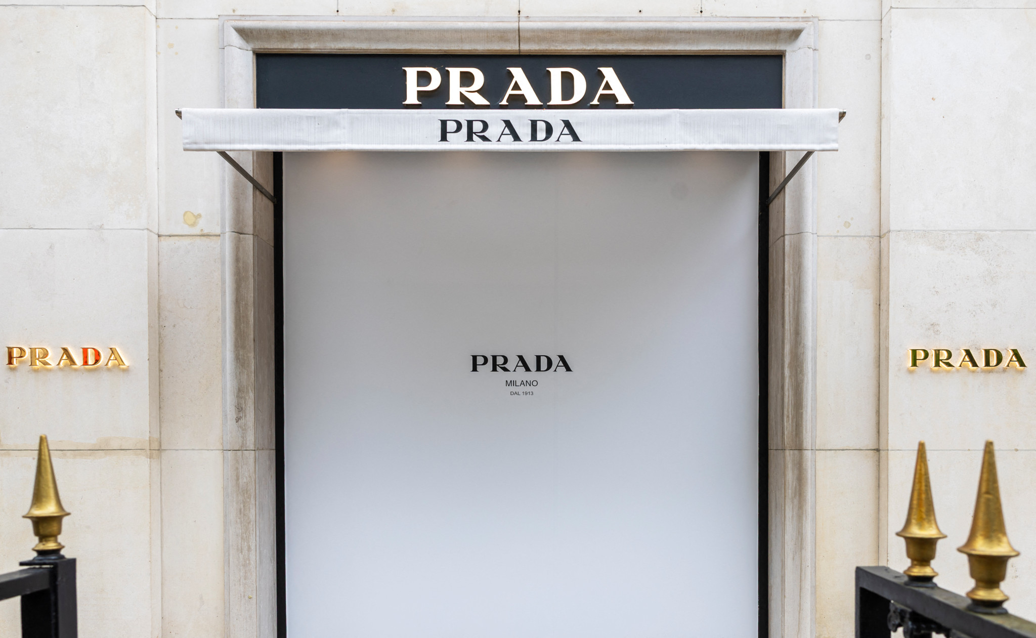 Versace gehört jetzt definitiv zu Prada