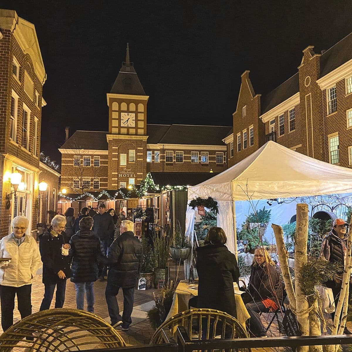 Dutch-Inspired Christmas in Pella, Iowa: What to See, Eat, and Do in 2025