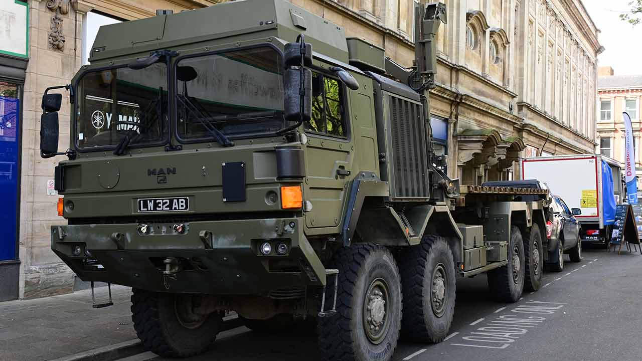 A Brit Hadsereg 6 000 MAN SV teherautót állít le súlyos meghibásodások ...