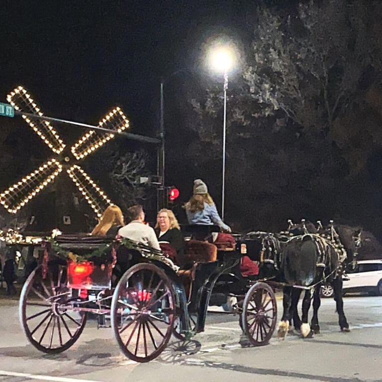 Dutch-Inspired Christmas in Pella, Iowa: What to See, Eat, and Do in 2025