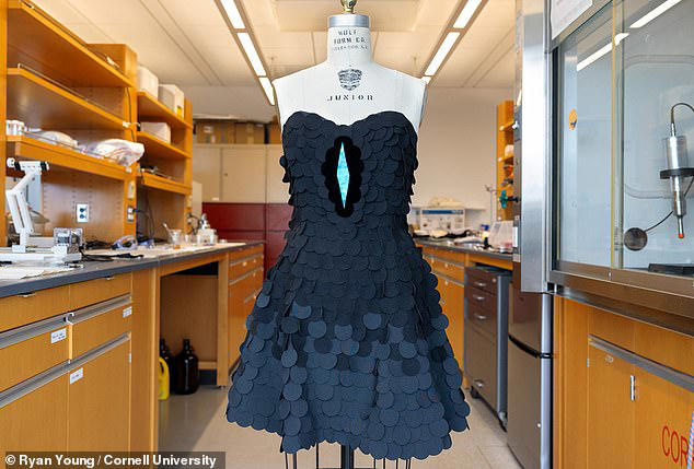 Black just got even blacker: Darkest fabric EVER created blocks out 99. ...