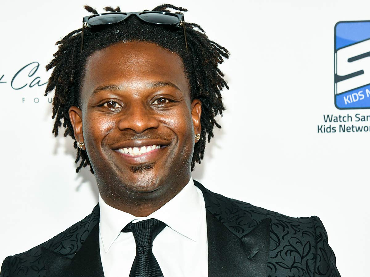 30 Legendary Running Backs Who Made NFL History