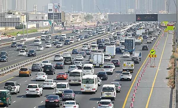 Dubai motorists lose 45 hours in traffic jams this year amid rising ...