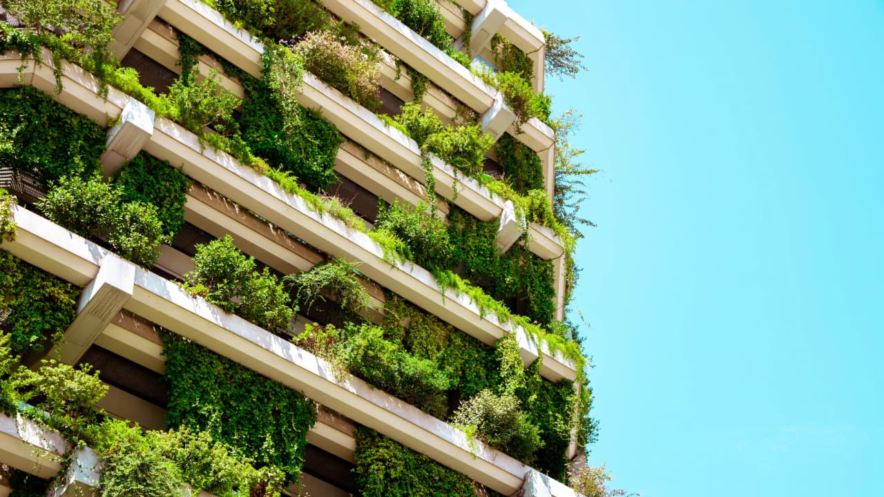 Green buildings in India cut 53 million tonnes of carbon a year; Mumbai ...