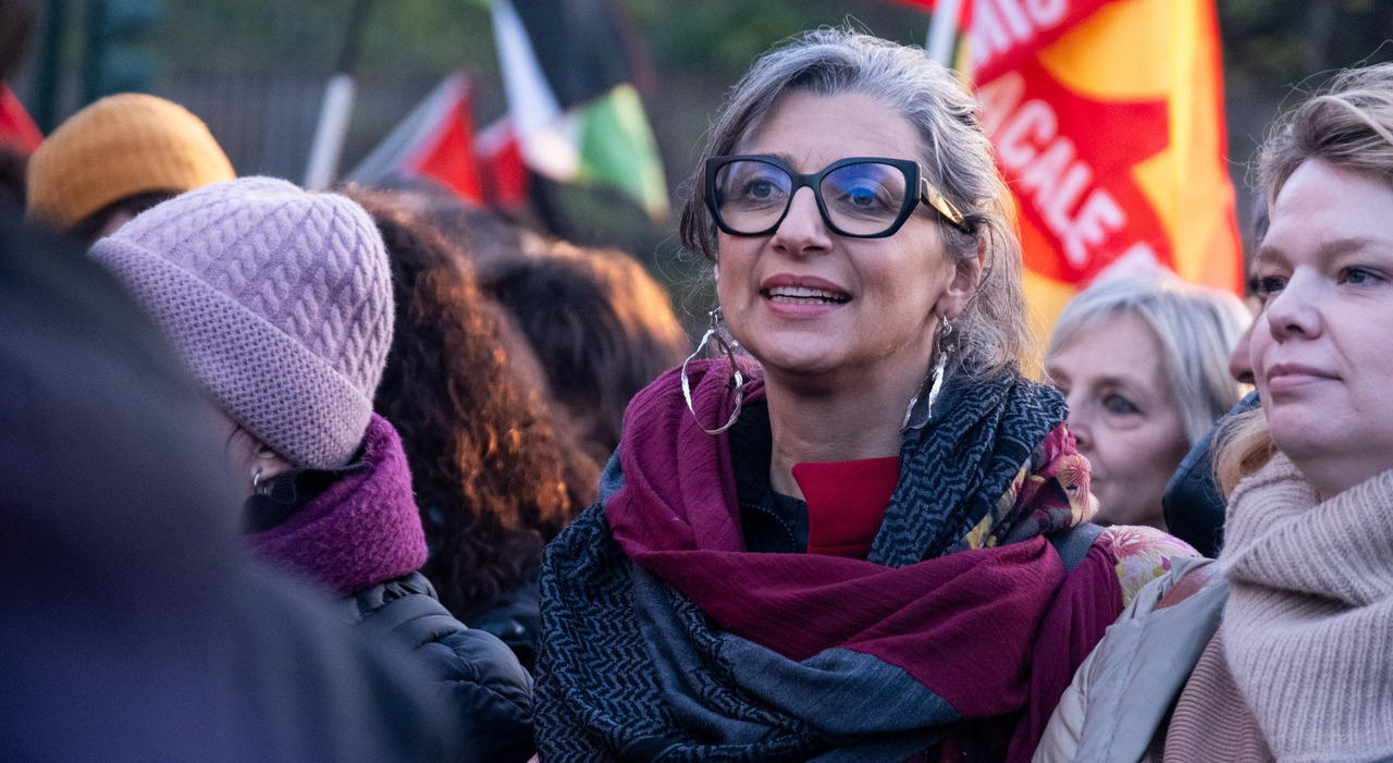 Francesca Albanese, dopo le sue dichiarazioni ora Bologna pensa alla ...