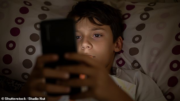 Social media drives disruptive behaviour and destroys attention spans ...