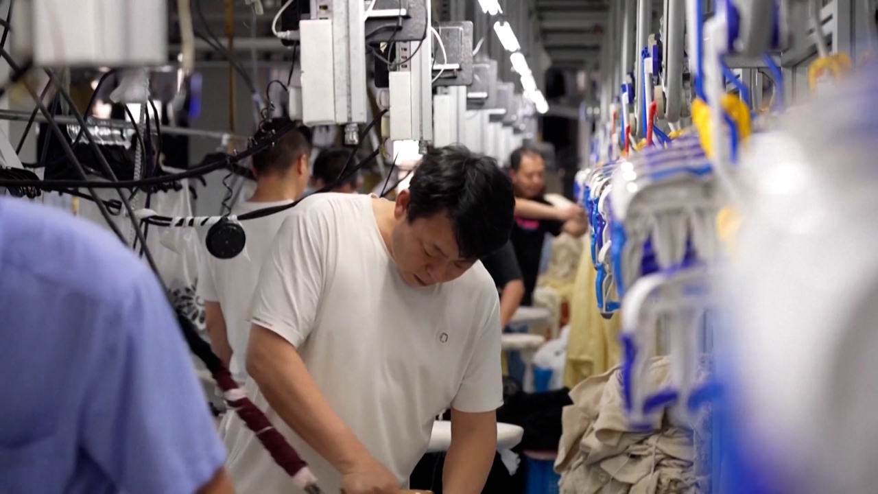 Analysis: Taiwan's Strong Growth, Weak Industries and AI Bubble Worries