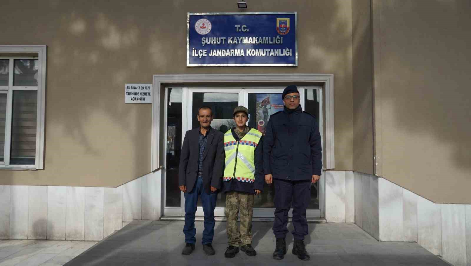 Otizmli çocuğun asker olma hayali gerçek oldu