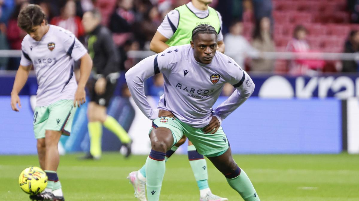 Etta Eyong se perderá el partido ante la Real Sociedad