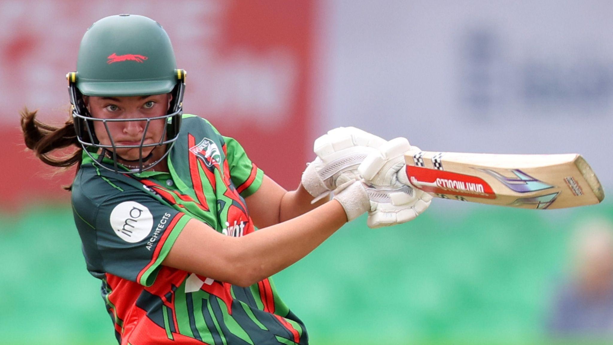 Glamorgan make Sweet signing from Leicestershire