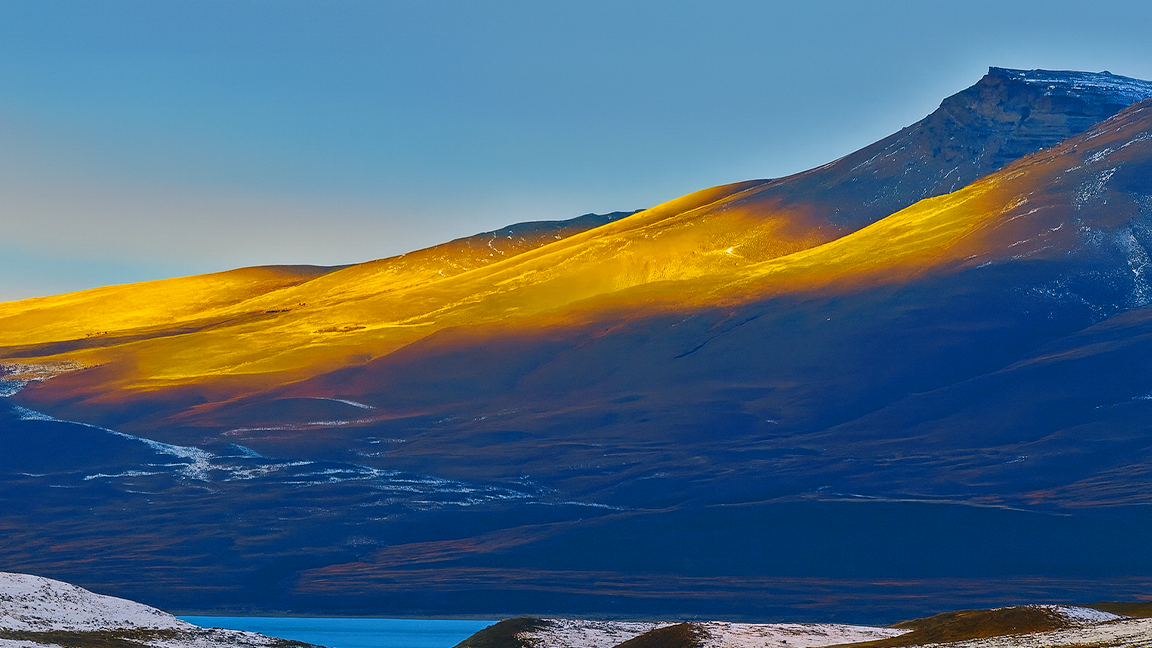 Descubre la magia de Torres del Paine desde el aire