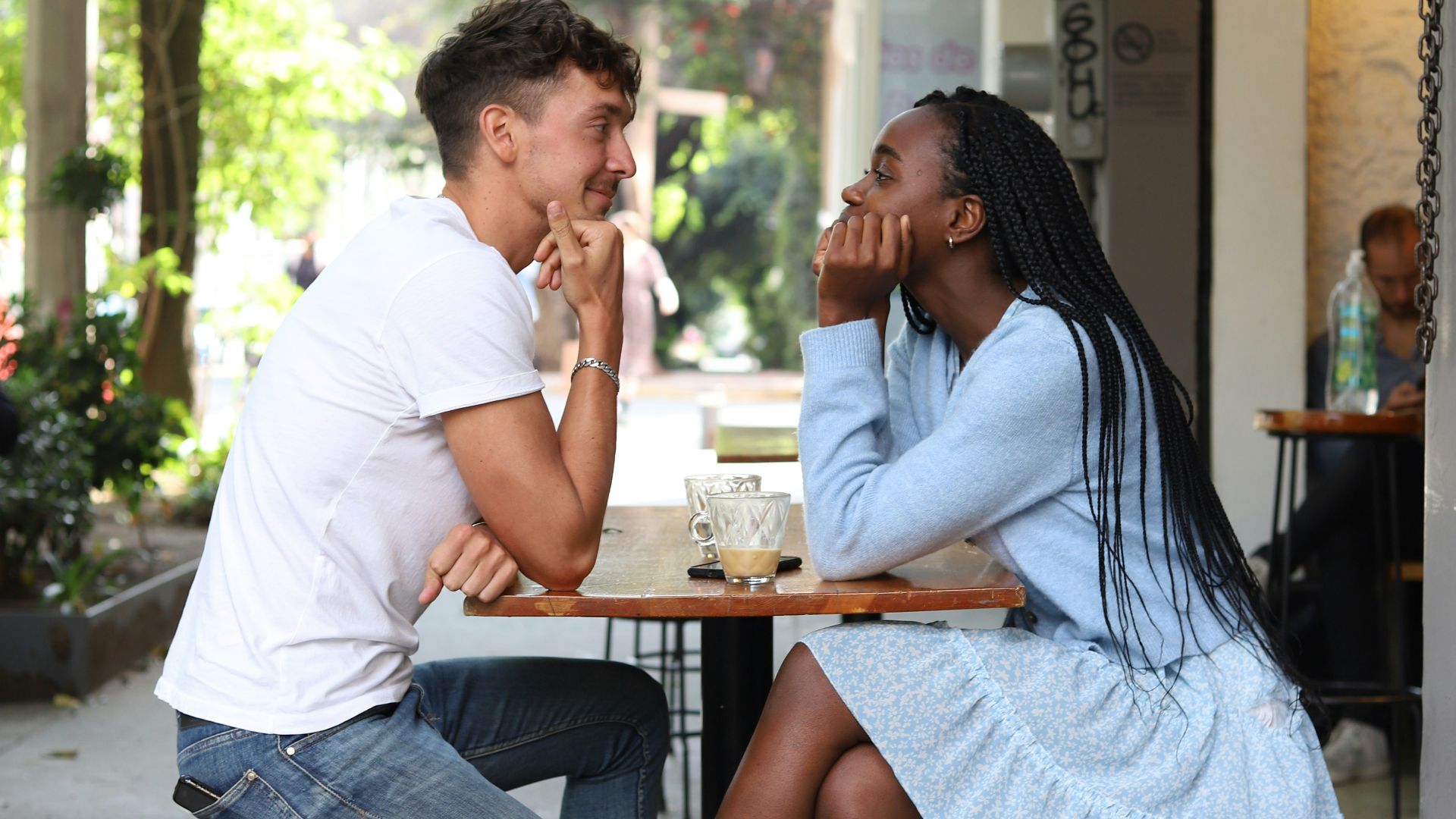 How To Keep First Date Magic Going On A Second Date