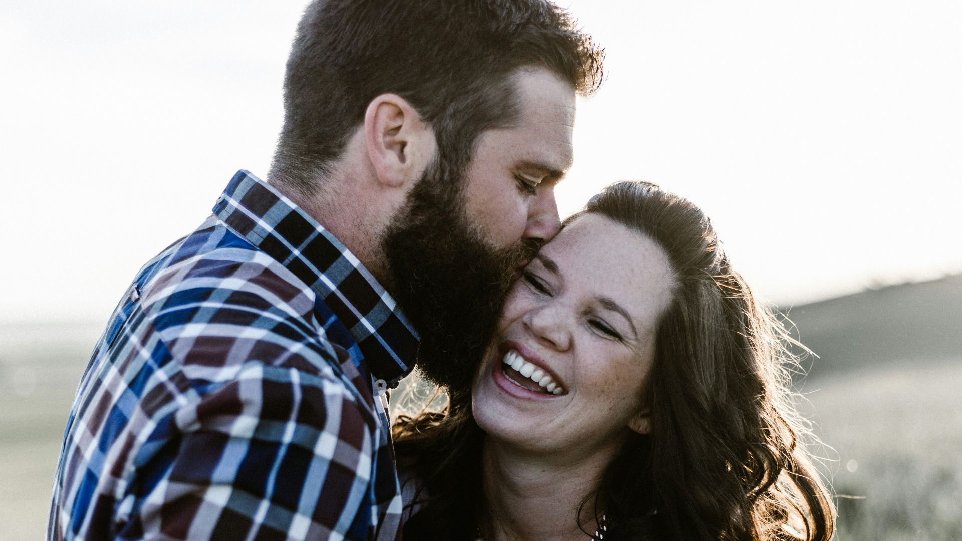 Quit Online Dating If These Three Things Keep Happening